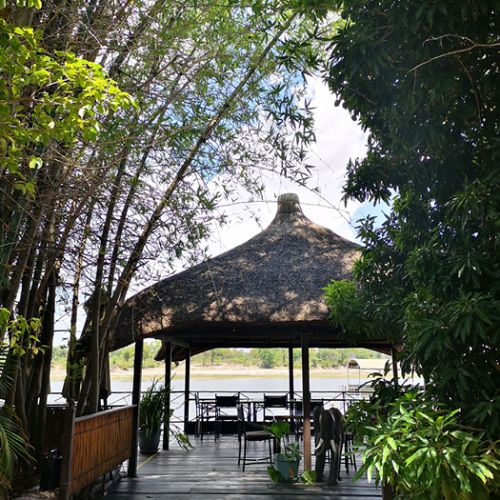 Mahangu Safari Lodge